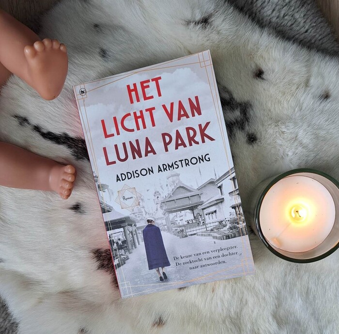 Addison Armstrong :: Annelies leest